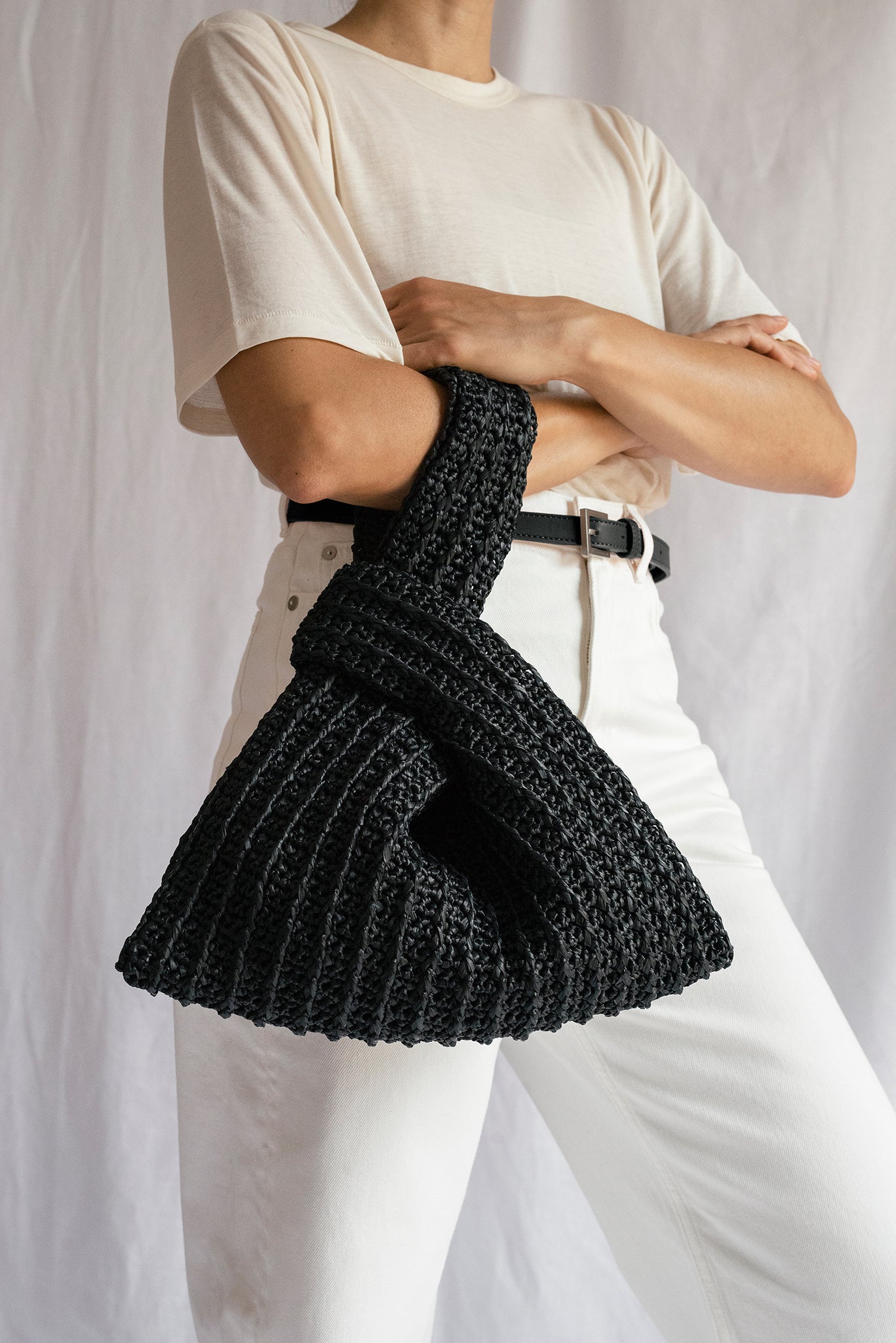 Raffia Knot Bag in Black, Crochet Raffia Handbag, Summer Wrist Bag ...